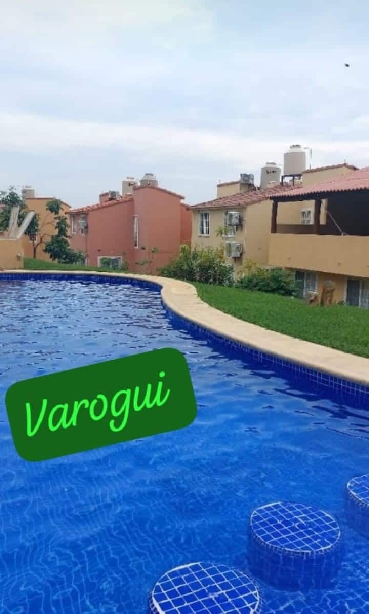 Casa Familiar - Zihuatanejo