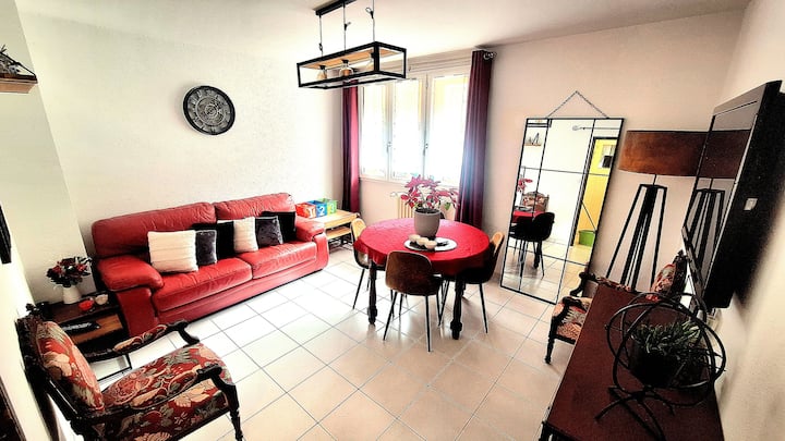 Appartement Centre-ville Avec Parking - Carcassonne