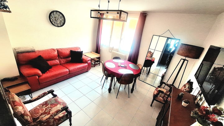 Appartement Centre-ville Avec Parking - Carcassonne