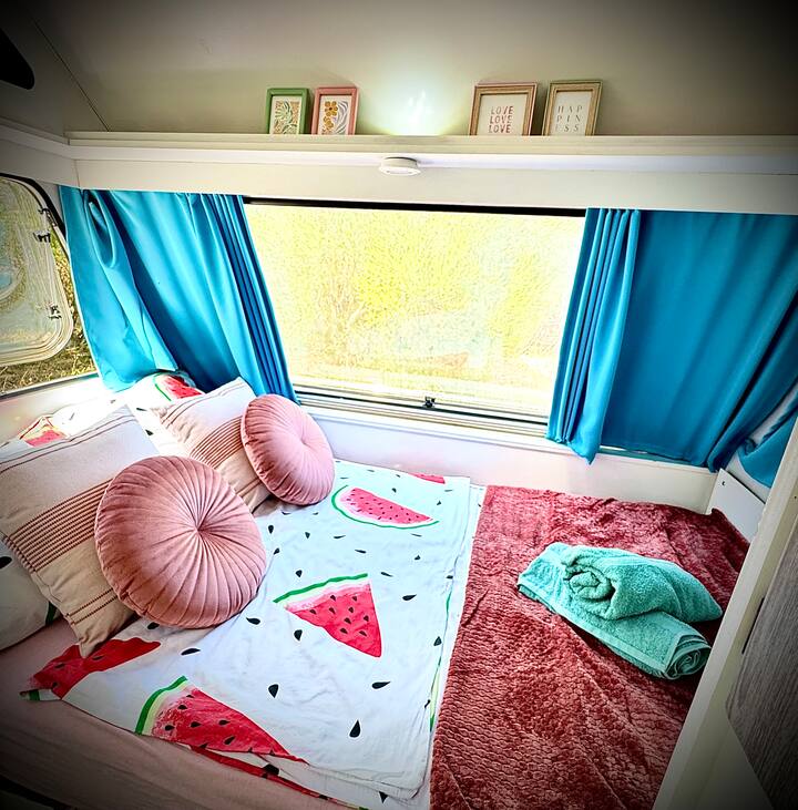 Funky Watermelon Caravan For 3 - Aljezur