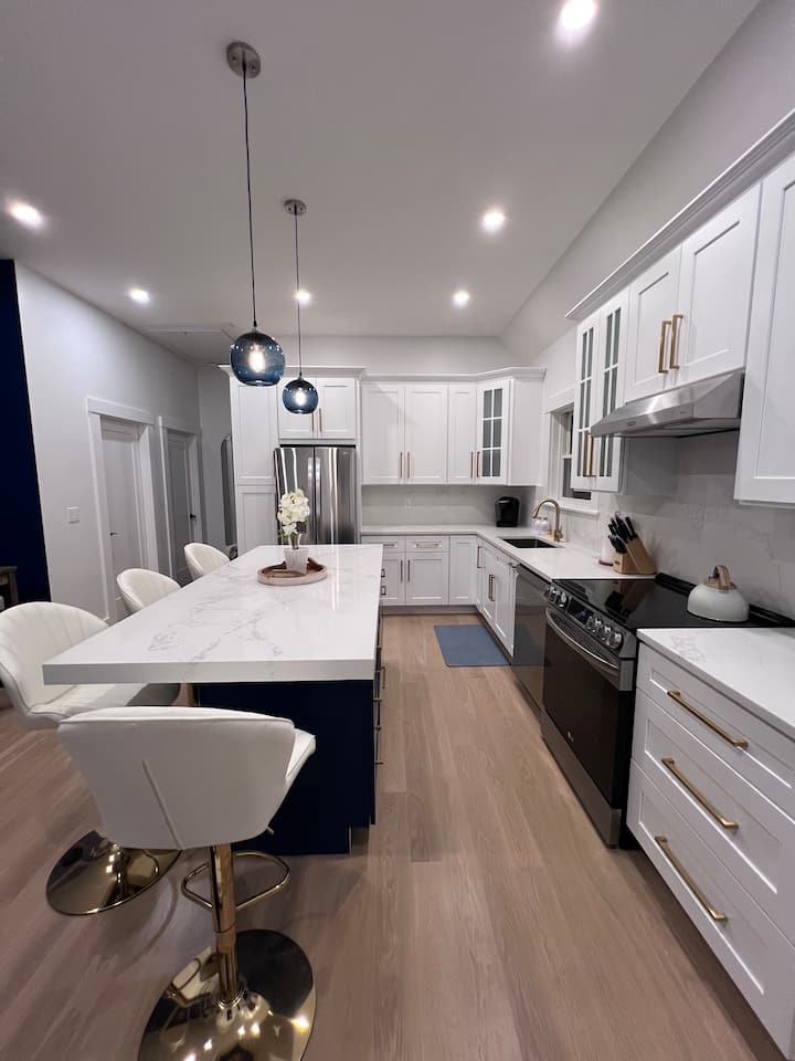 New Serenity Retreat - Oak Bluffs, MA