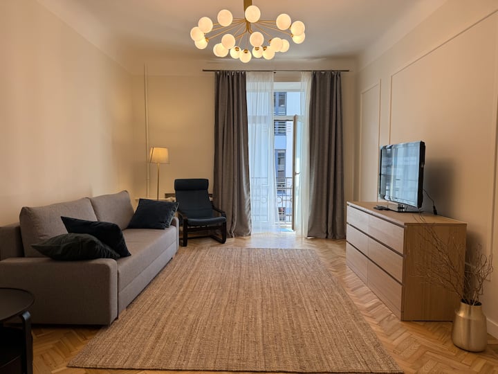 Queen Beds, Balcony, & Charming 2br In Old Riga - Riga, Latvia