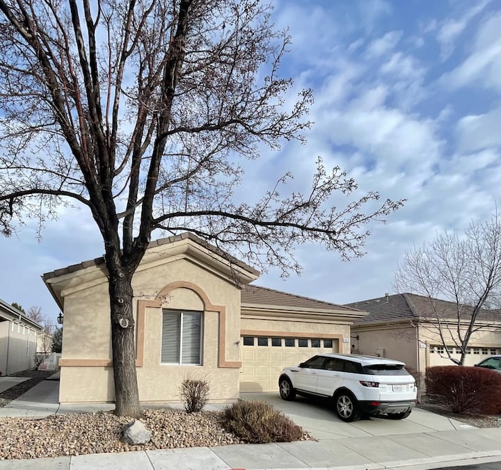 Central Cozy Casita 2 Bedroom - Reno, NV