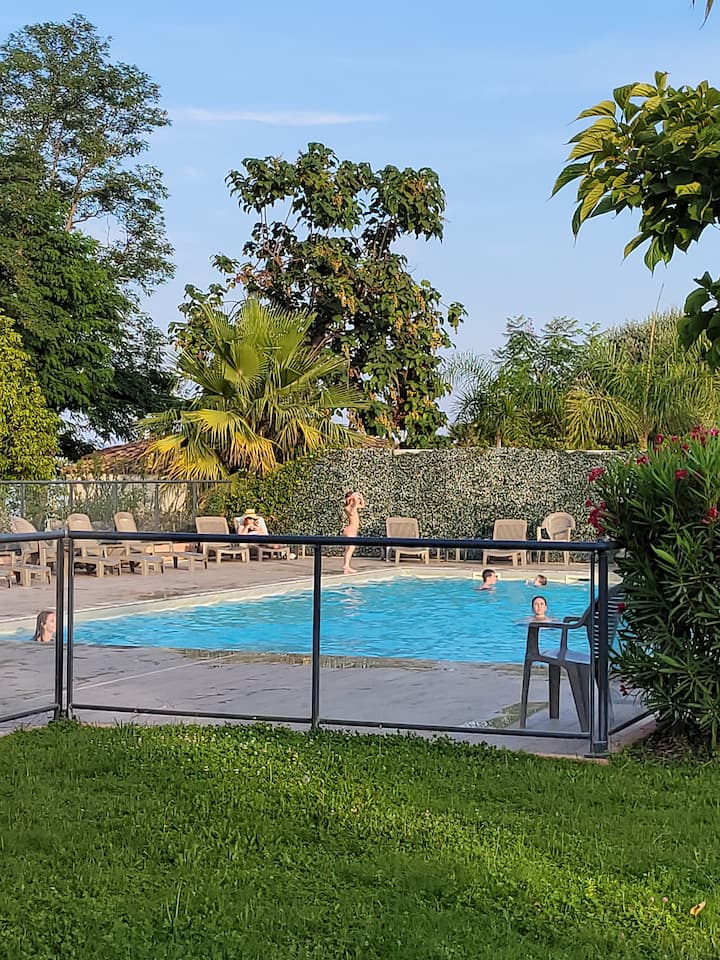Studio Au Calme Avec Piscine - Nice