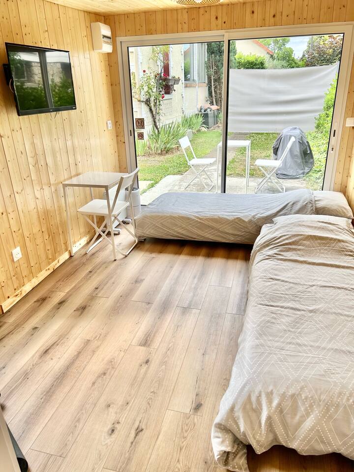 Tiny Cabin In Paris Suburb, 25 Min Rer A To Arch - Conflans-Sainte-Honorine