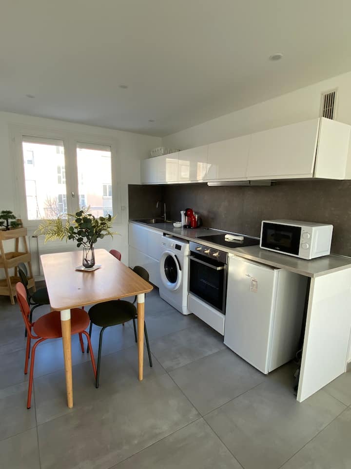 T3 Lumineux Avec Terrasse, Clim & Garage - Collonges-au-Mont-d'Or