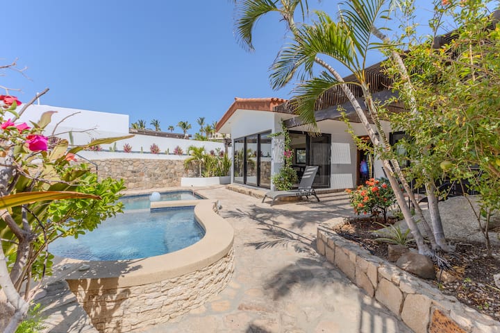 Pedregal Beachside Villa 5 Bd W/pool - Cabo San Lucas