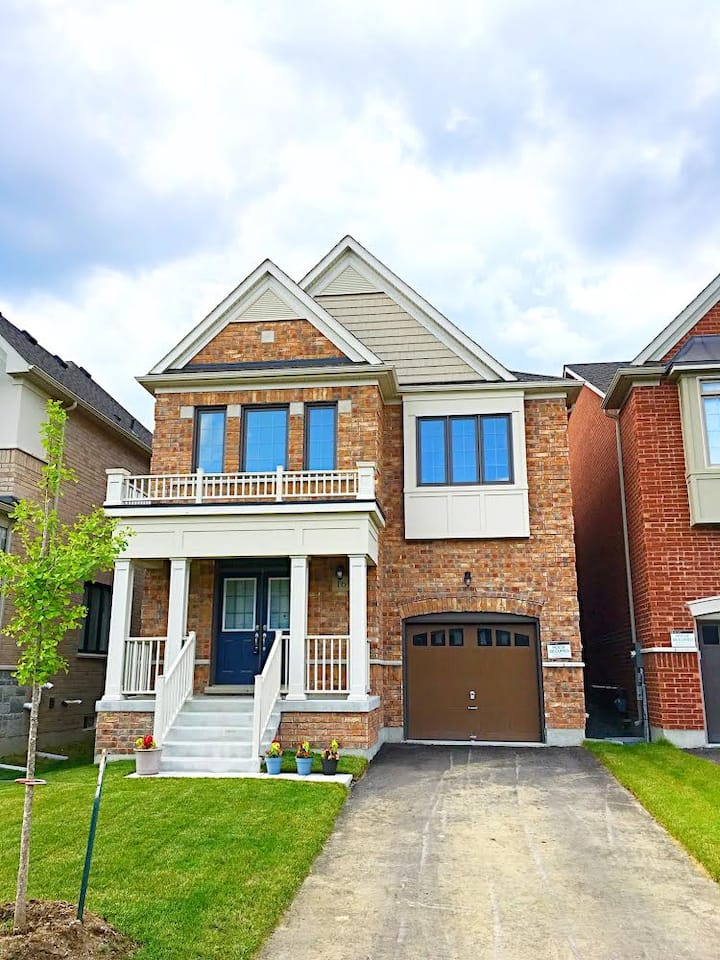 Short-term & Mid-term Unfurnished - Newmarket