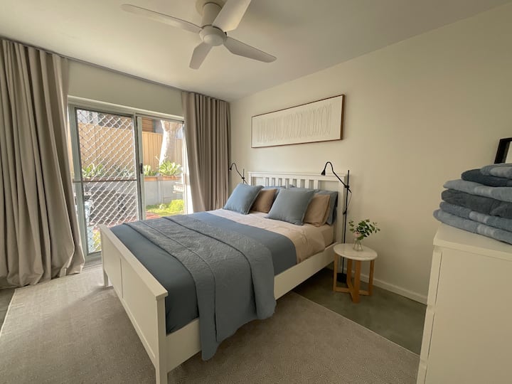 Scarborough 2 Bed Apartment. - Claremont