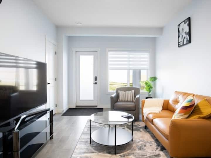 Olympia Lodge - Beta - Calgary