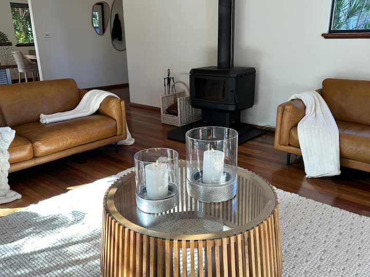 White Pebble - Stylishly Curated 4 Bedroom Home - Busselton