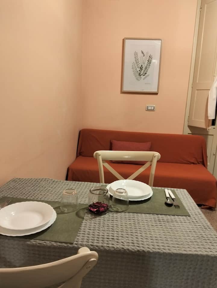 Piazza Verdi Liberty House 1° Piano Con Balcone - Lecce