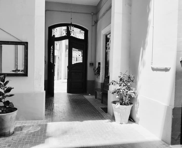 Piazza Verdi Liberty House 1° Piano Con Balcone - Lecce, Italia