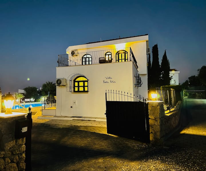 Spacious Villa With Private Pool - Cyprus