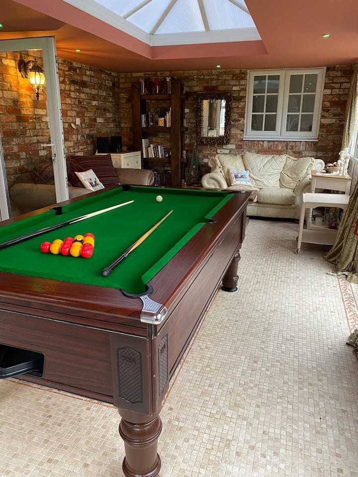 6 Bedroom Bungalow In Boston, Lincolnshire - Lincolnshire