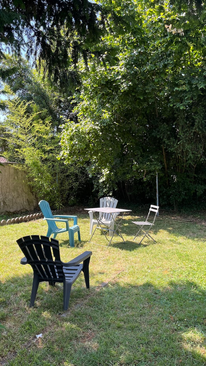 Le Mezza - Studio Lumineux à 200 M De La Gare. - Périgueux