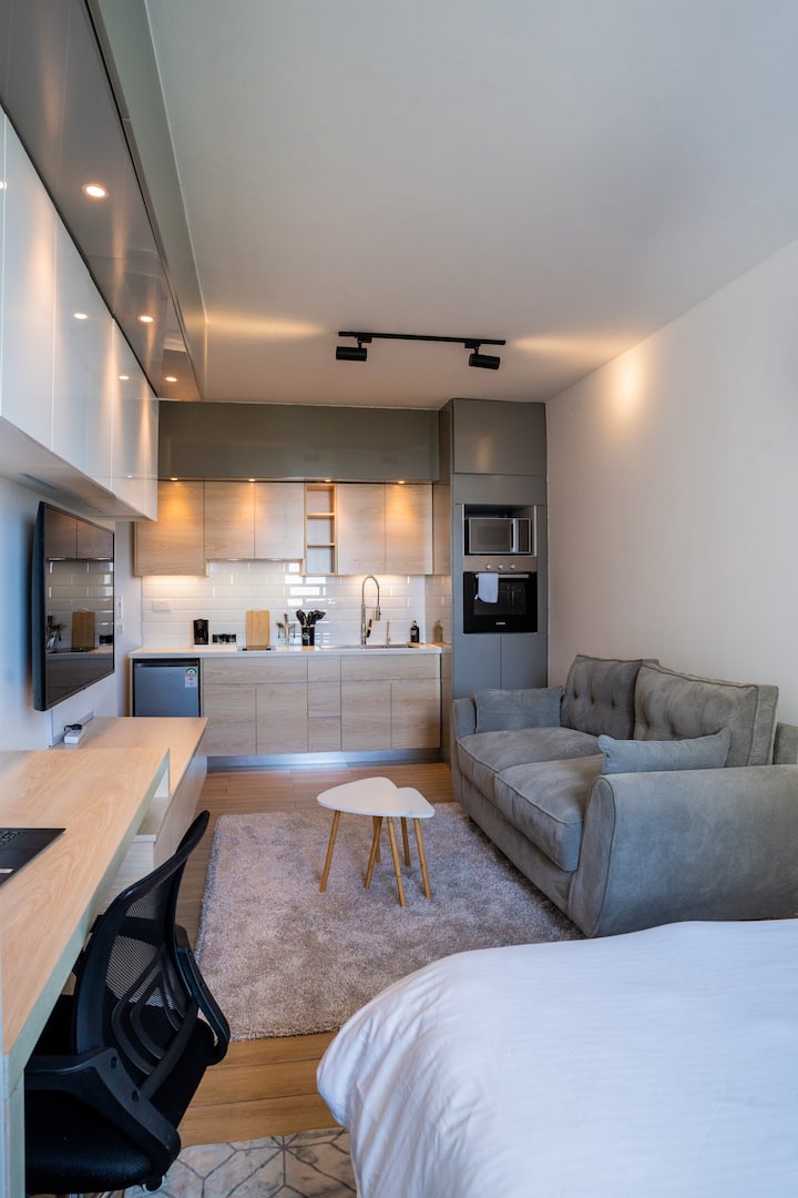 Modern, Luxe Studio Apartment - Nairobi