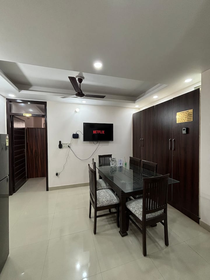 Cozy 3bhk Flat In Jamia Nagar - New Delhi