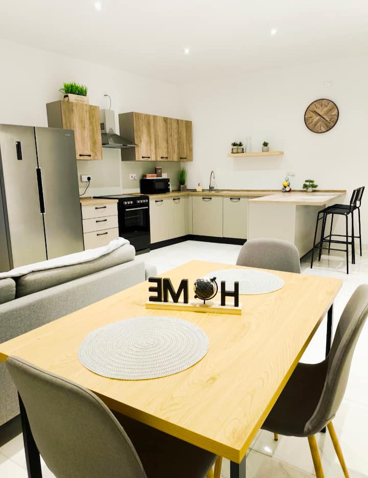 Lovely Modern One Bedroom Studio
(Highlight Acc) - Malta