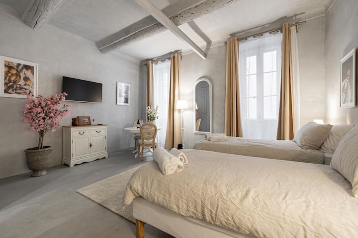 Croisette Cannes 2 - Cannes