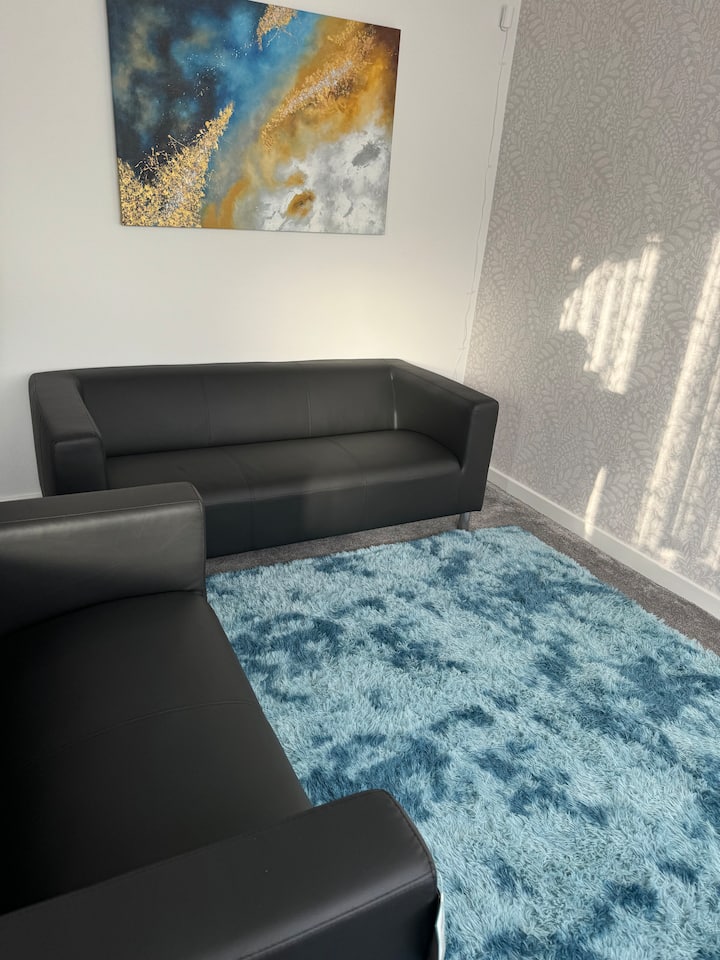 Cozy & Lovely Double Bedroom - Slough