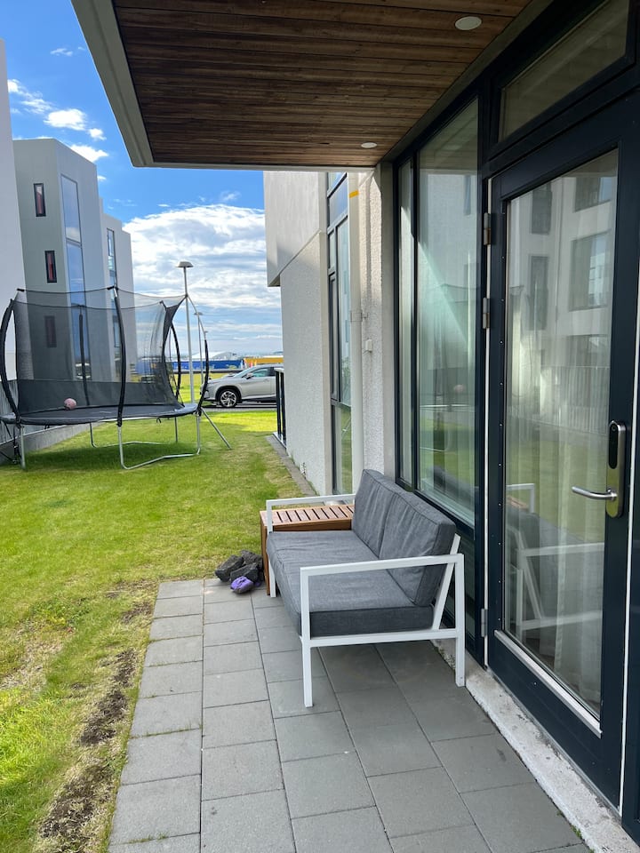 Family Retreat: Nature Trails, Golf & Playgrounds - Islandia