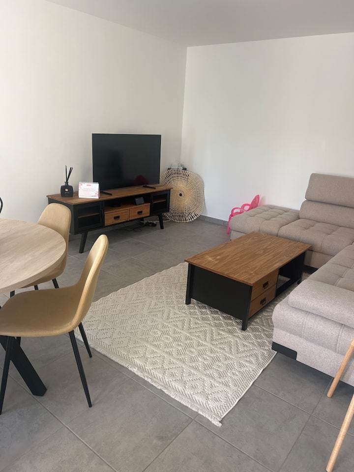 Beau T3 Petit Village Paisible - Soucieu-en-Jarrest