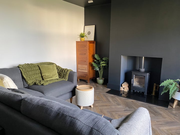 Irish Golf Open ‘24
3bed House
1.2miles/3min Drive - Newcastle, UK
