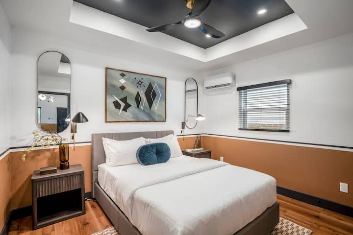 Htx Ultra Chiic Suite #1 - Houston, TX