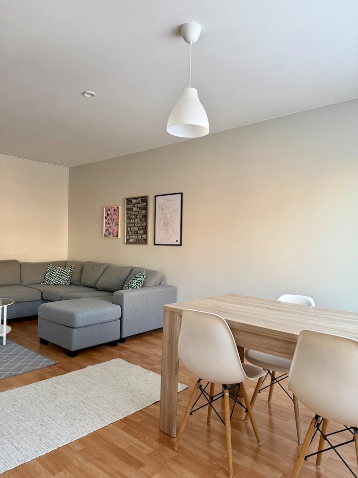 Sauna, Autopaikka, 2 Makuuhuonetta, Wifi - Oulu