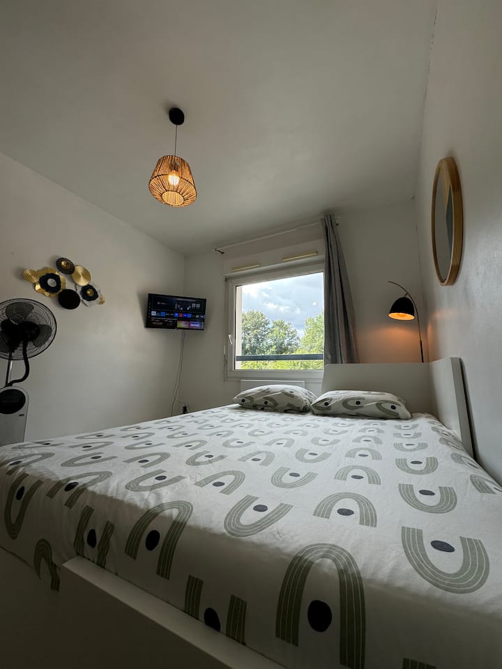 "The First" Studio Cosy - Bourges