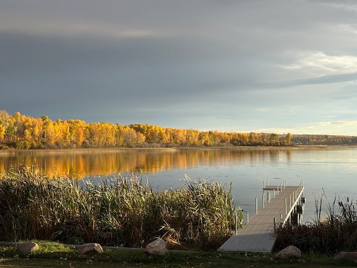 Idle Hours Lake House - Alberta