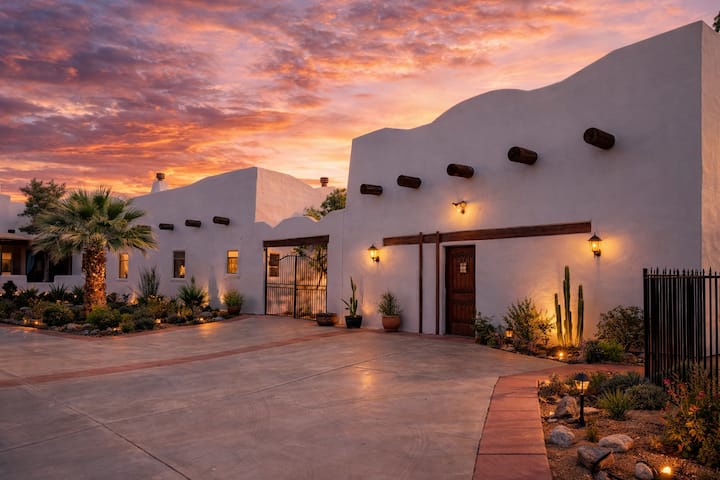 Stunning Santa Fe  Guest House - Yuma, AZ