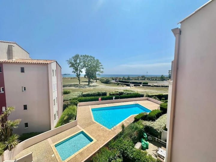 Charmant T2 Vue Mer Avec Piscine , Parking Privé - Vias