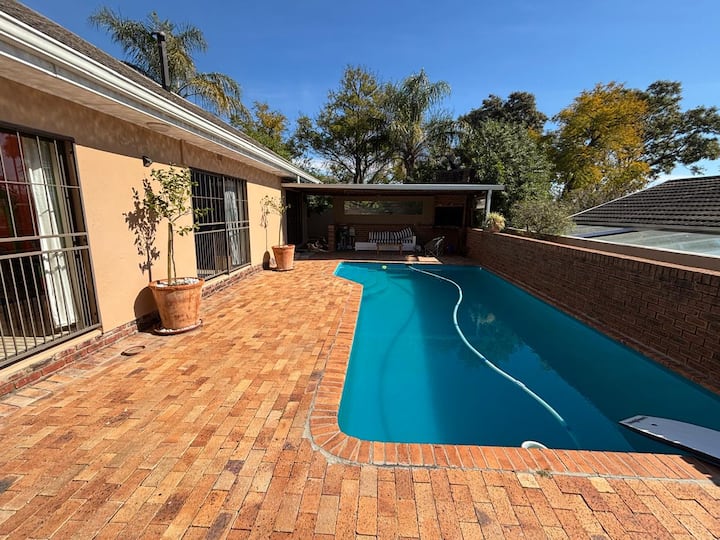 Family Home In Lovely Winelands! - Wellington