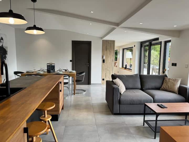 Maison Avec Spa, Panorama, 6 Min Du Lac Du Bourget - Savoie