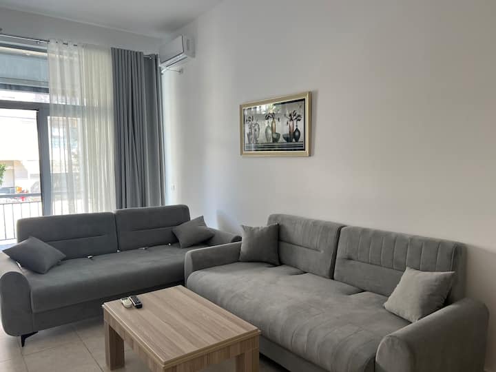 I Am The Modern Flat For A Family Of 4 - Orikum