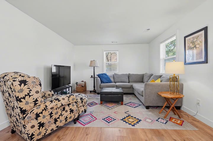 Suzie’s Place - Lawrence, KS