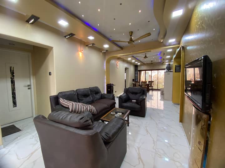 A Spacious And Lavish 3bhk. - Mumbai