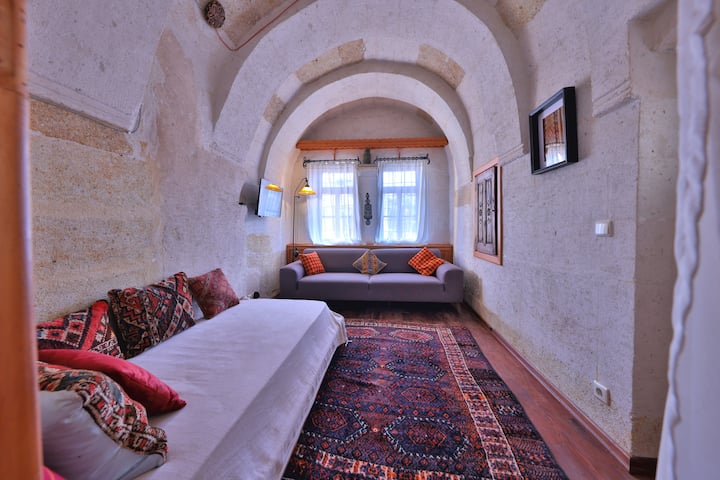 Traditional Cave House Family Apartment - 괴레메