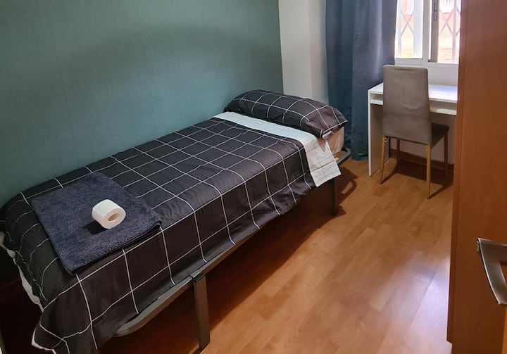 Room From 10 Min To Center City - Valencia