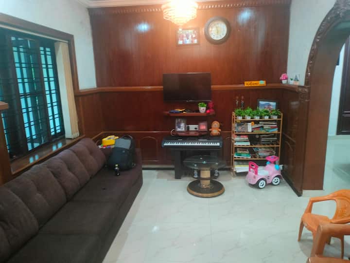 Dakshina Homestay With 3 Bedrooms - Guruvayur