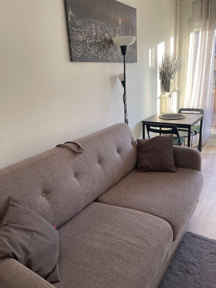 Studio Cosy Rénové · Métro 11 · Accès Direct Paris - Les Lilas