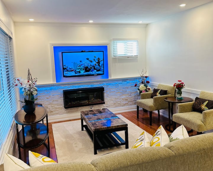 Charming & Cozy Fully Furnished Home W/parking - Toronto