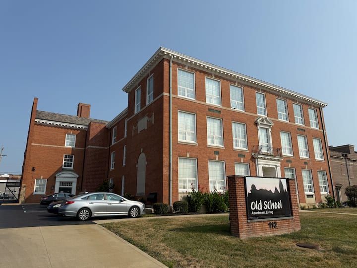 Local Discounts!-blackboard Bliss Studio - Newark, OH