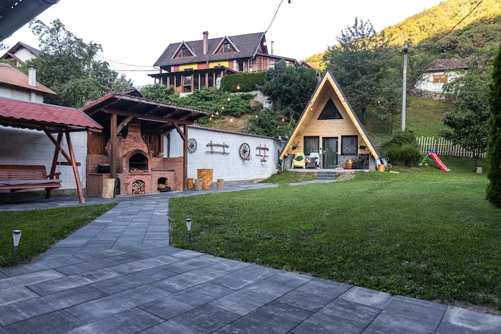 Pensiunea Casa Iulia A-frame - Pojana