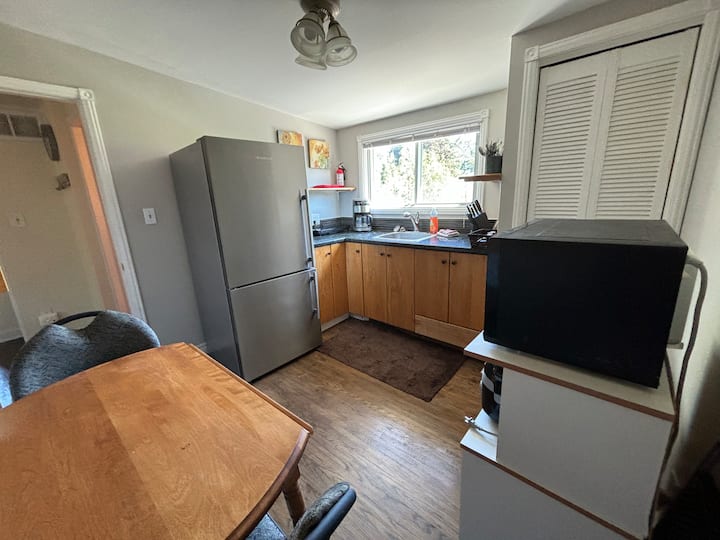 Lofta Love Cozy! Private Loft With 2 Queen Rooms - Burlington