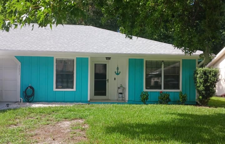 Bright Beachy In Quiet Community - Port Orange, FL