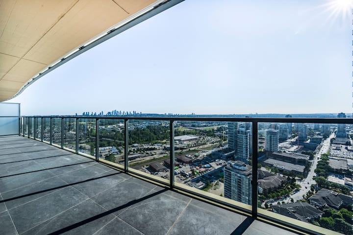 New 2bed 2 Bath In Brentwood - Burnaby