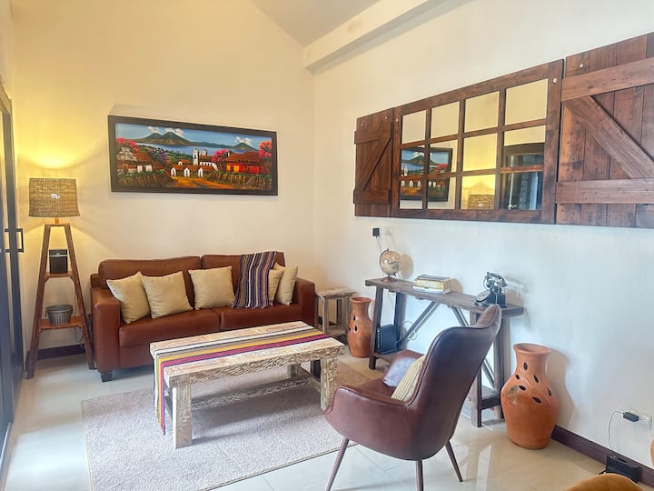 Casa En Las Afueras De Antigua - Alotenango